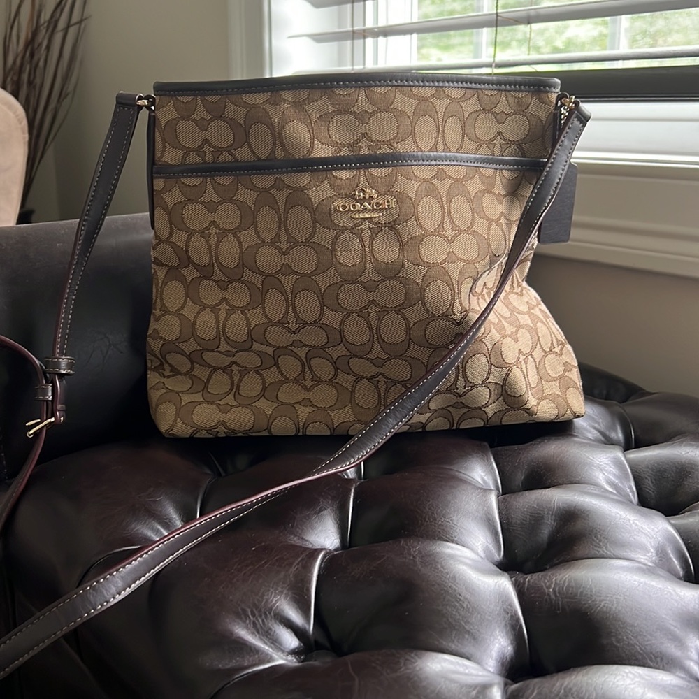 Coach Signature Jacquard Crossbody/Messenger Bag - Gem